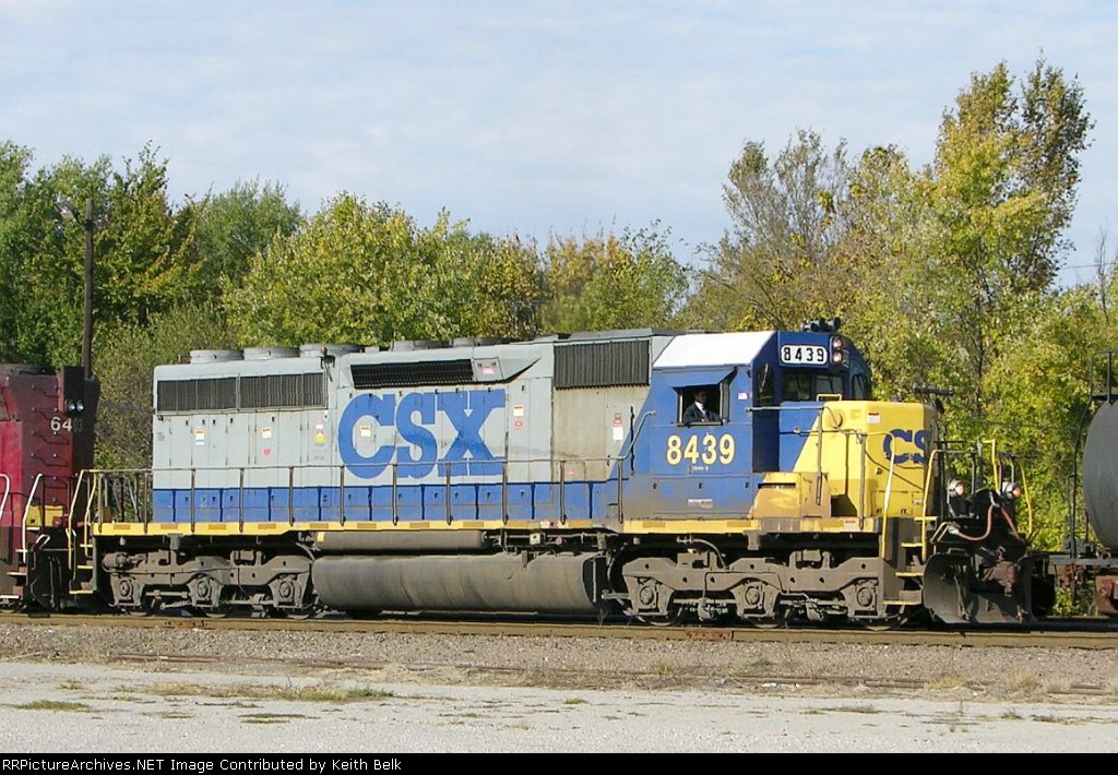CSXT 8439